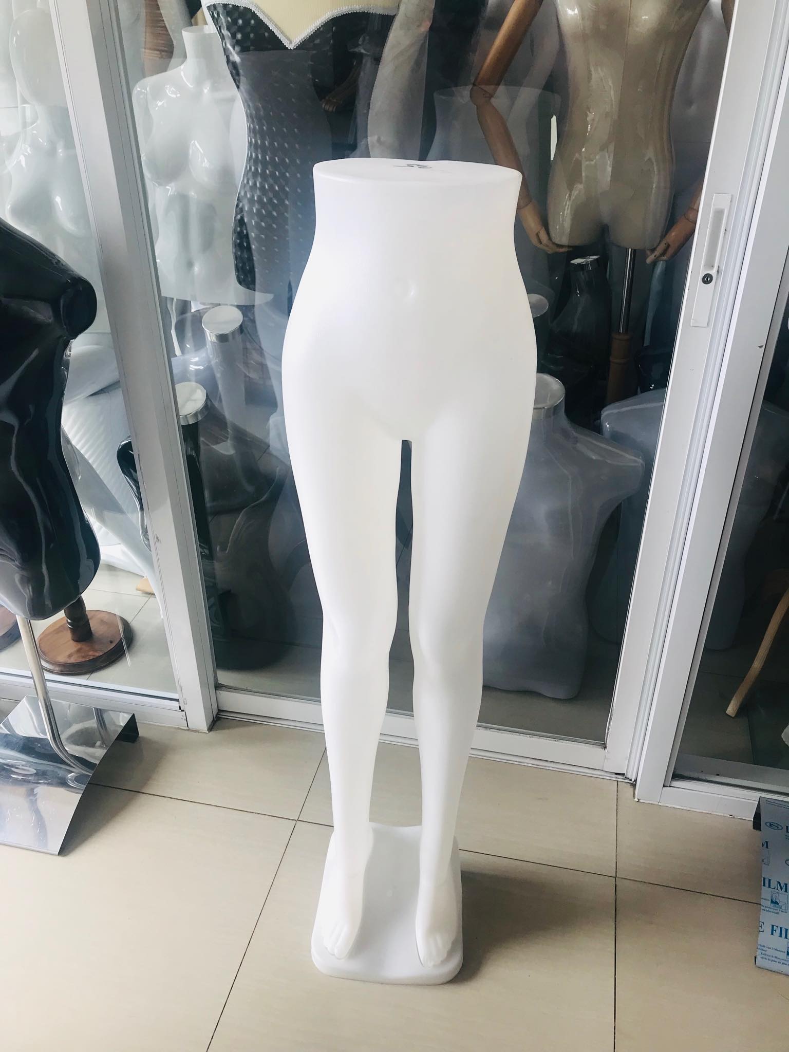 Female legs mannequin with Plastic Base | BUZOR BACOLOD/ILOILO MANNEQUINS