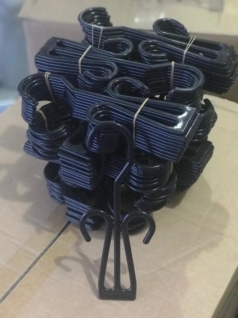 Slipper & Sandal Hanger (10pack,100Pcs) – BUZOR BACOLOD/ILOILO MANNEQUINS