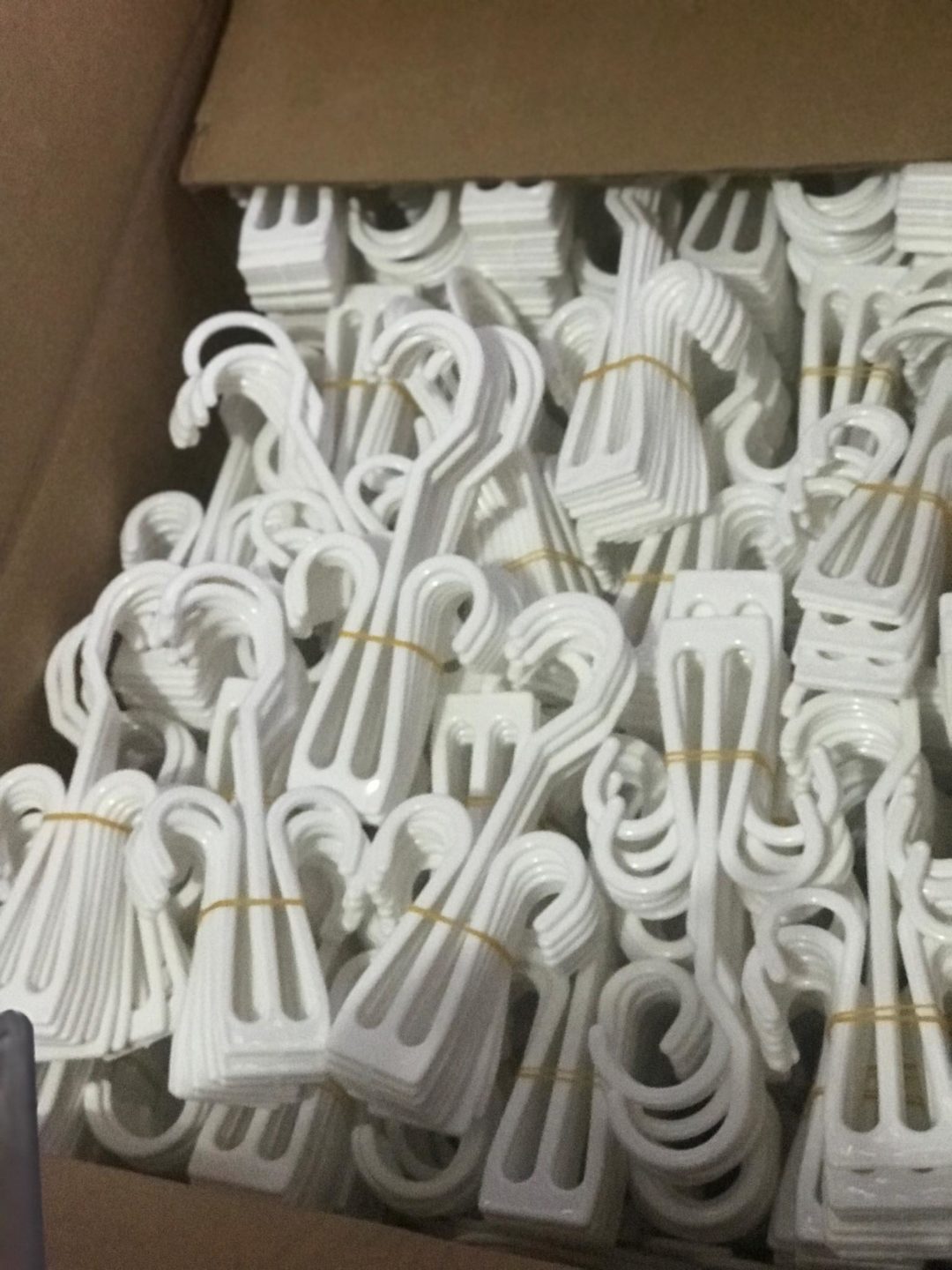 Slipper & Sandal Hanger (10pack,100Pcs) – BUZOR BACOLOD/ILOILO MANNEQUINS